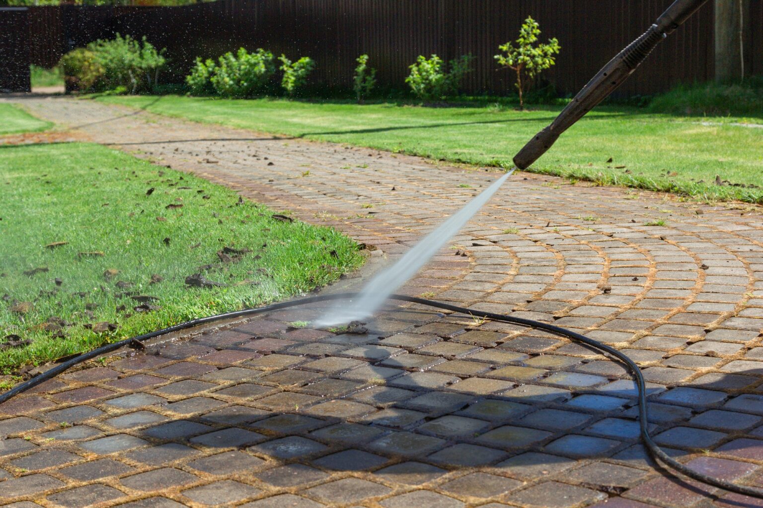Pressure Washing Services in Elyria, OH | Rolling Thunder